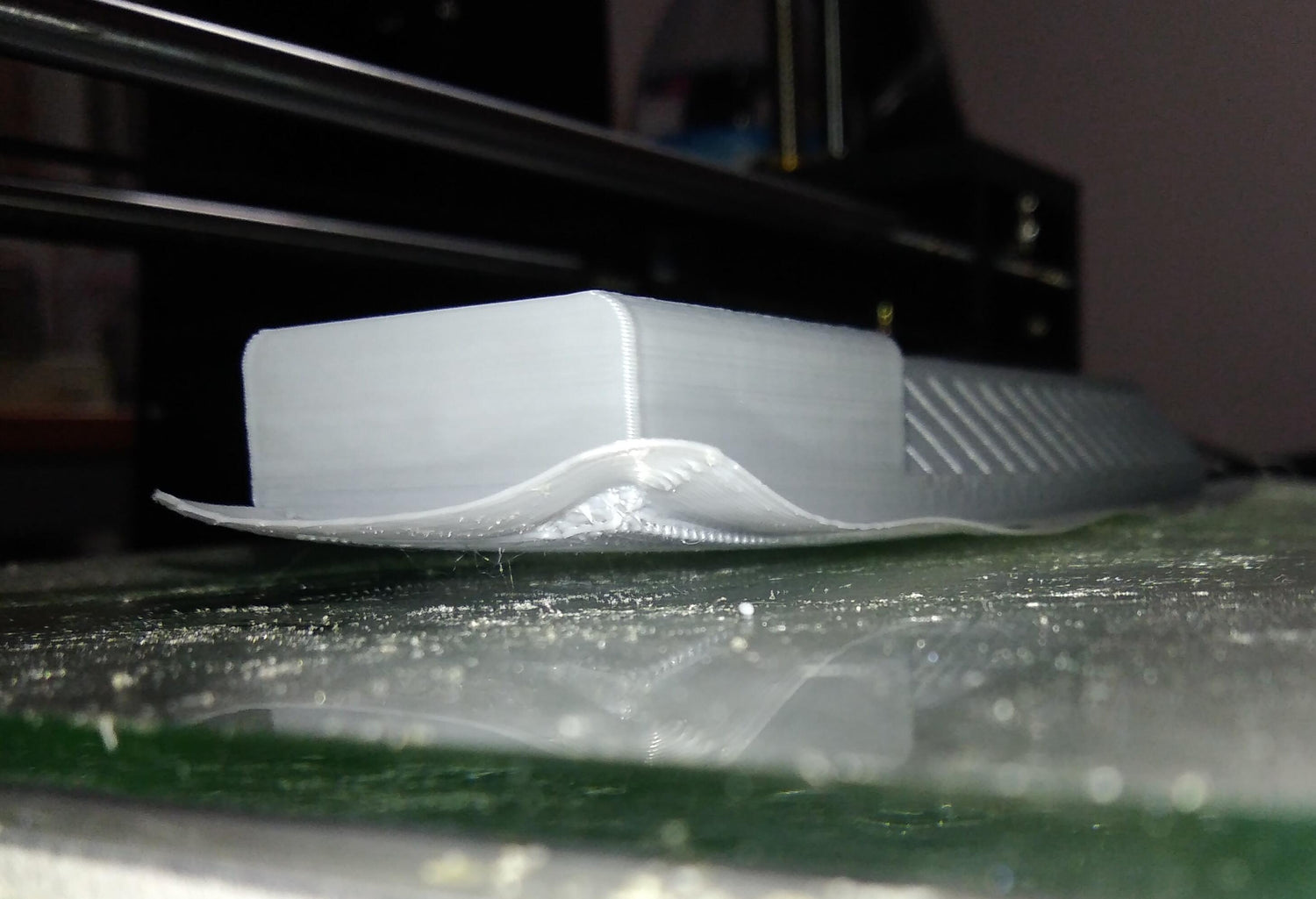 How to Fix Warping and Layer Adhesion Issues in 3D Printing – ComiskasCustom